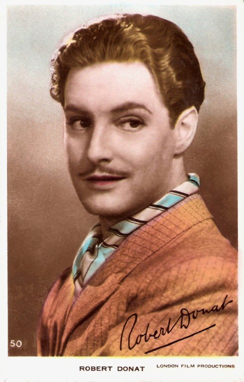 Publicity shots | Robert Donat
